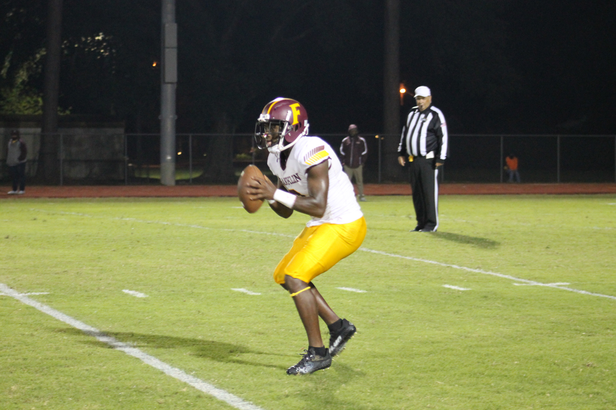 Big pass plays lift Hornets past CHS | The Daily Iberian