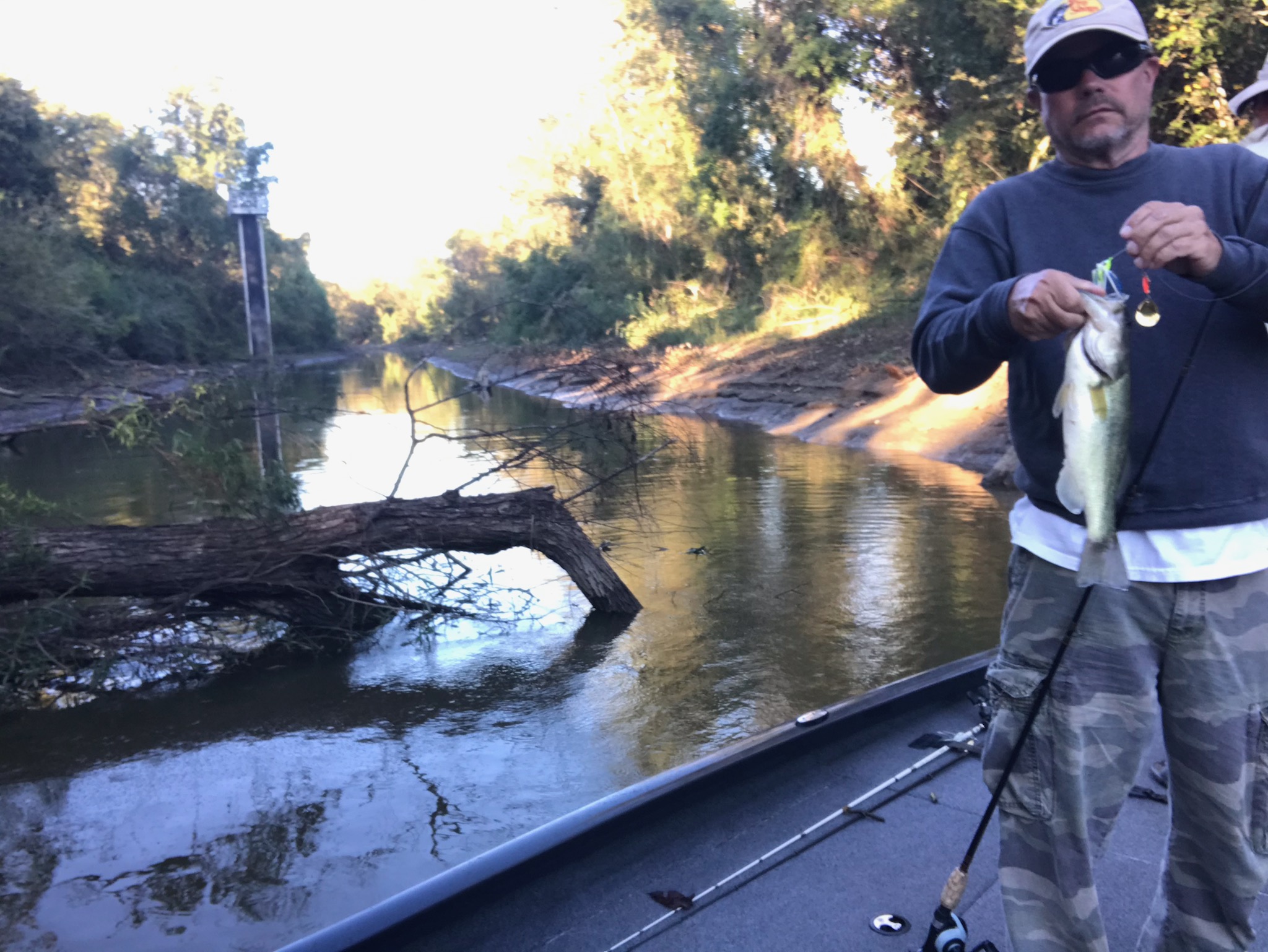 Brother, nephew sample good food, bassin’ in low Basin on enjoyable ...