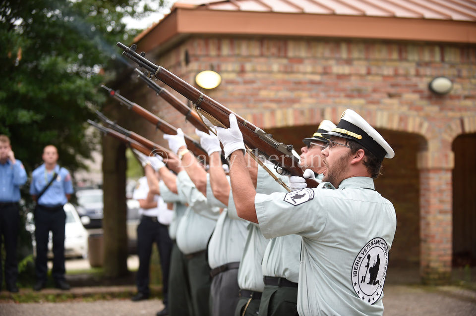 Memorial Day ceremonies in memory of lost veterans | The Daily Iberian