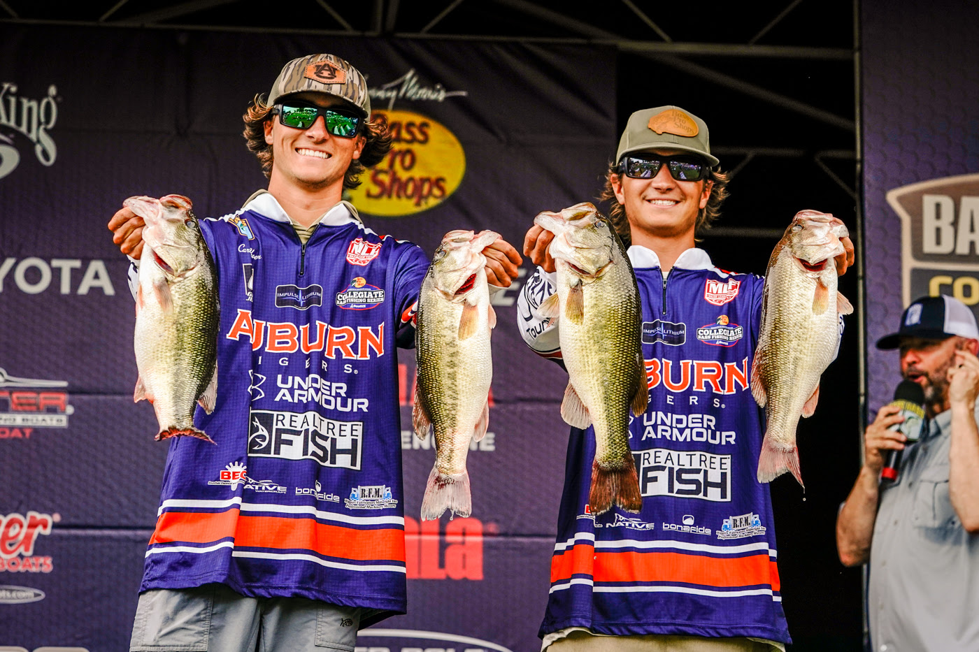Auburn duo maximizes offshore bites to take Day 1 lead at Bassmaster ...