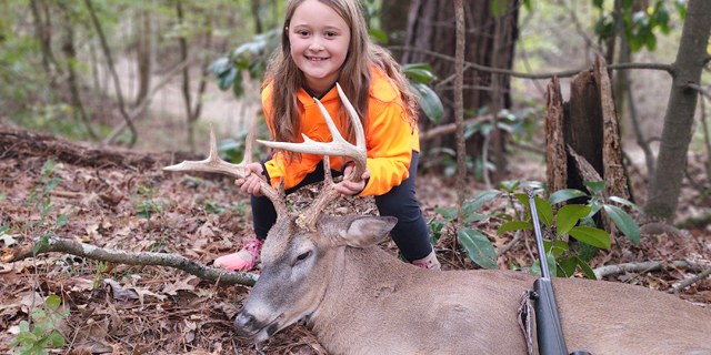 “KC,” 9, starts Moss crew on streak with 9-point, 200-lb. buck | The ...